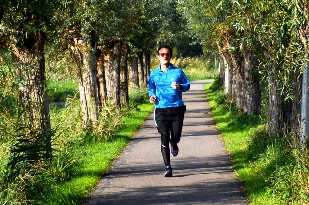 Het hardloopschema 10 km 2 keer per week - Hardloopschema's - Wim ...